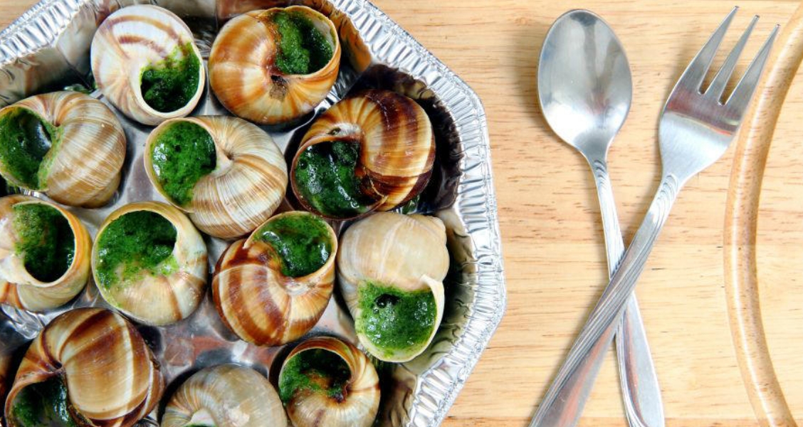 6 Top Foods You Must Try In Paris - TravelTourXP.com