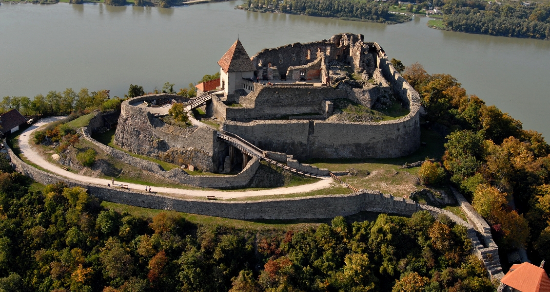 5 Interesting Historic Attractions Of Hungary - TravelTourXP.com