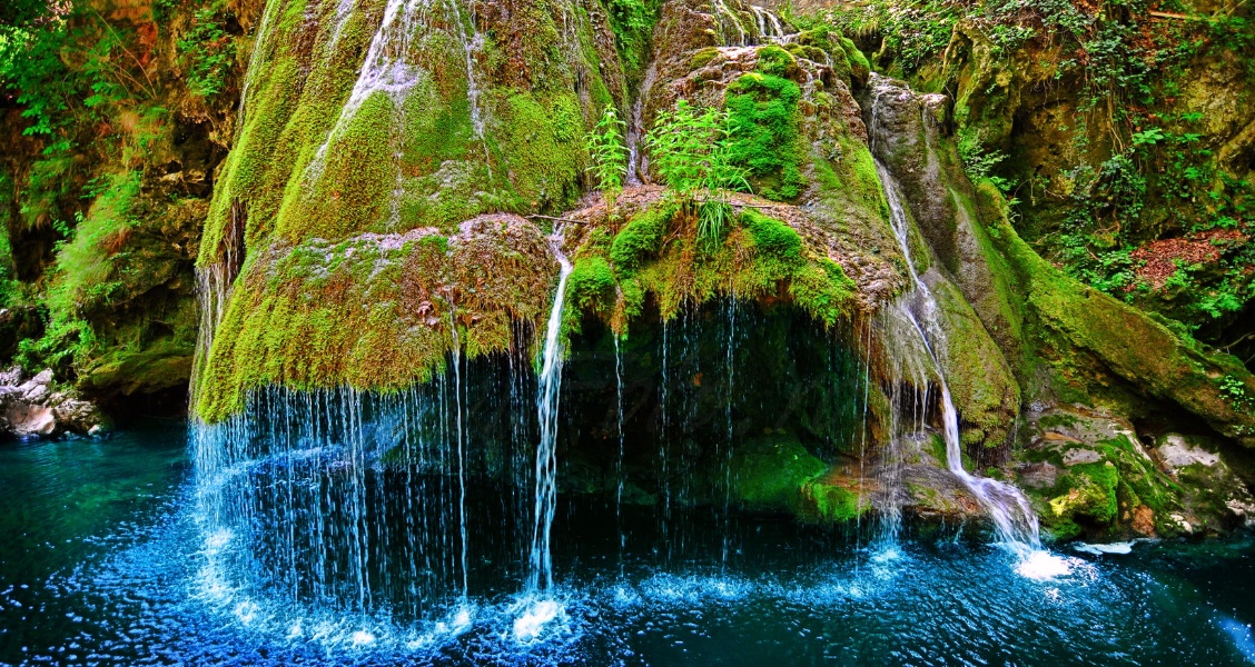 7 Most Naturally Surreal Places In The World - TravelTourXP.com