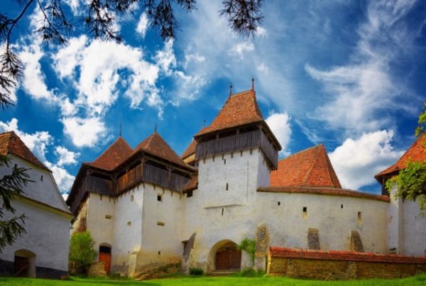 9 Magnetizing Honeymoon Destinations In Romania - TravelTourXP.com