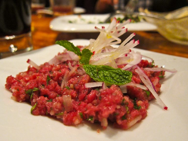 10 Traditional Lebanese Food And Drinks - TravelTourXP.com