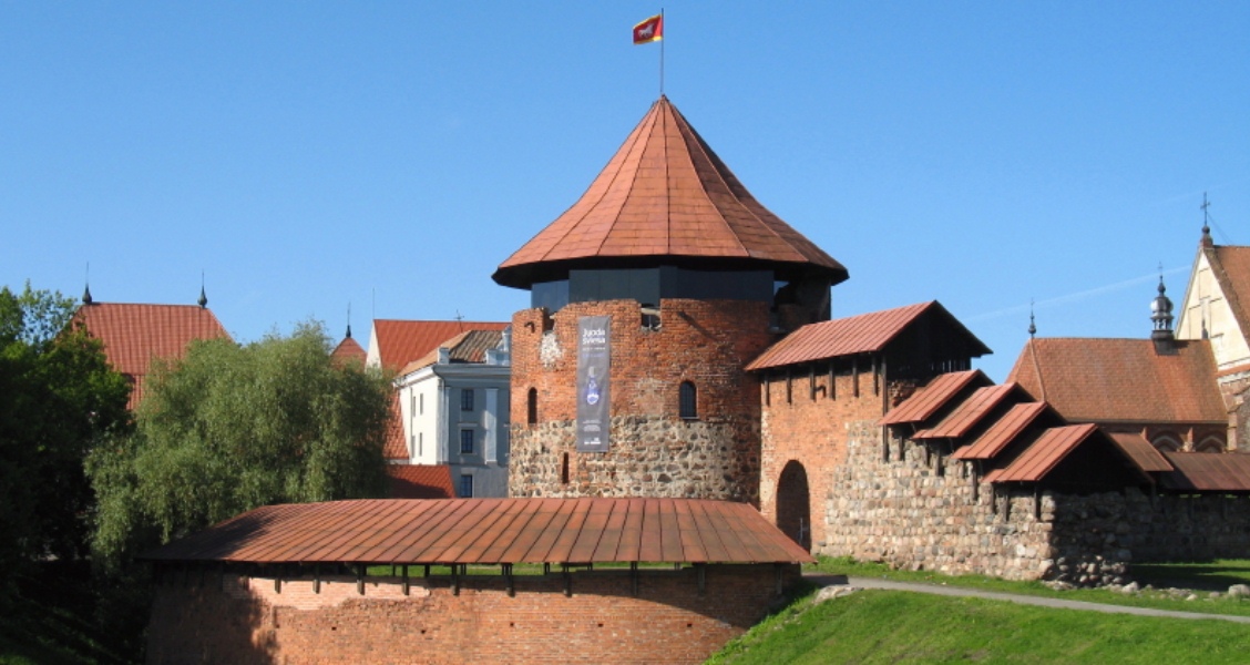 5 Terrific Historic Sites You Can Explore While In Lithuania ...