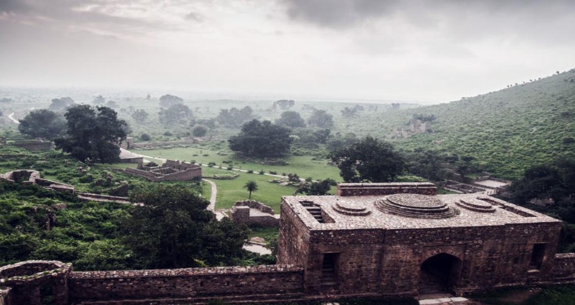 5 Most Haunted Cities In The World That Can Terrify You - TravelTourXP.com