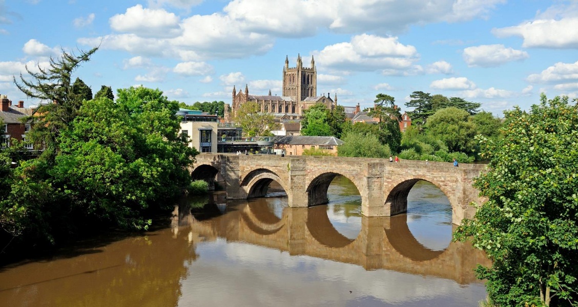 8 Best Places Visit In Herefordshire In England - TravelTourXP.com