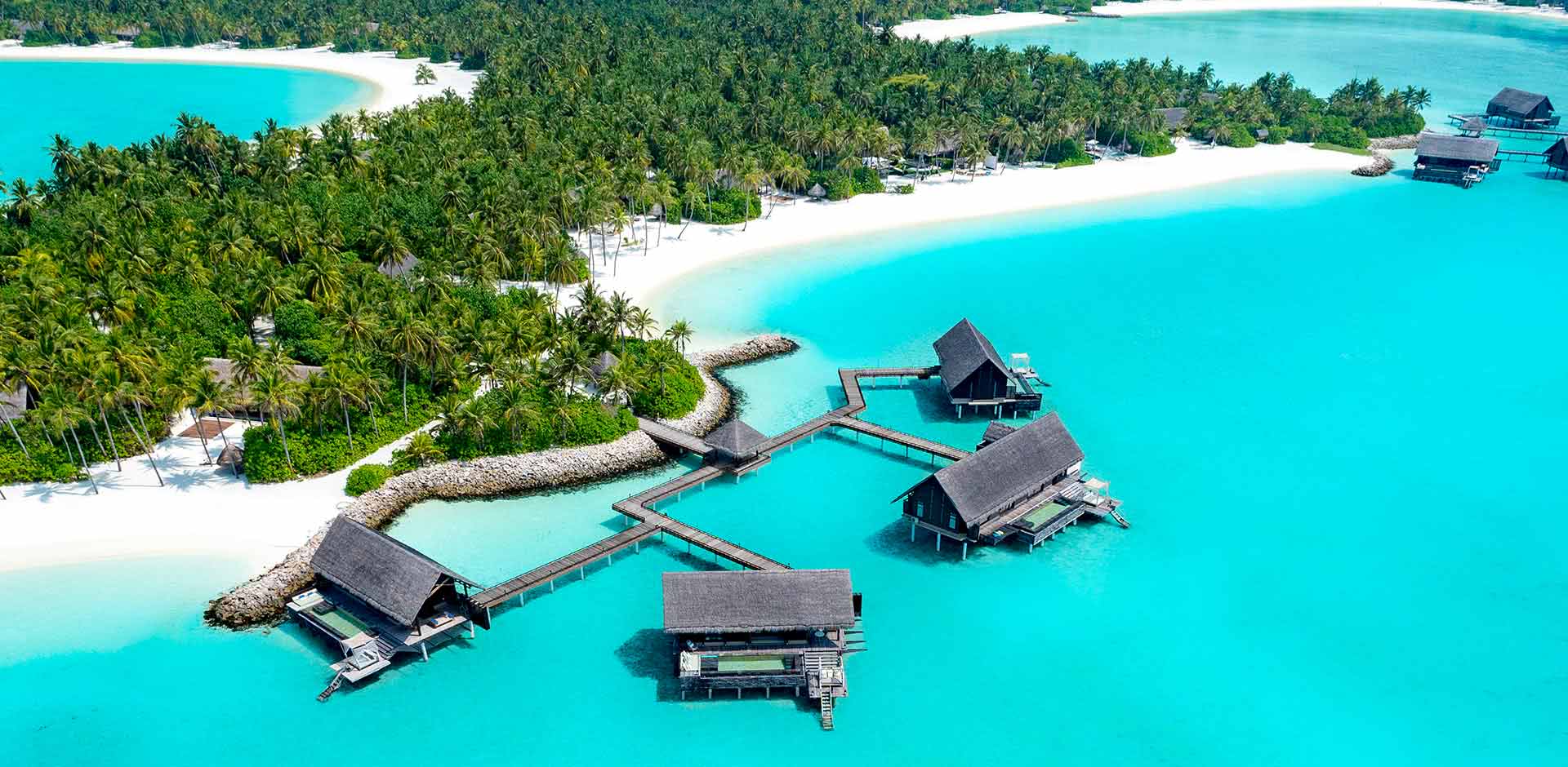 Top 8 Beach Resorts Around The World Specializing In Honeymoon Packages ...